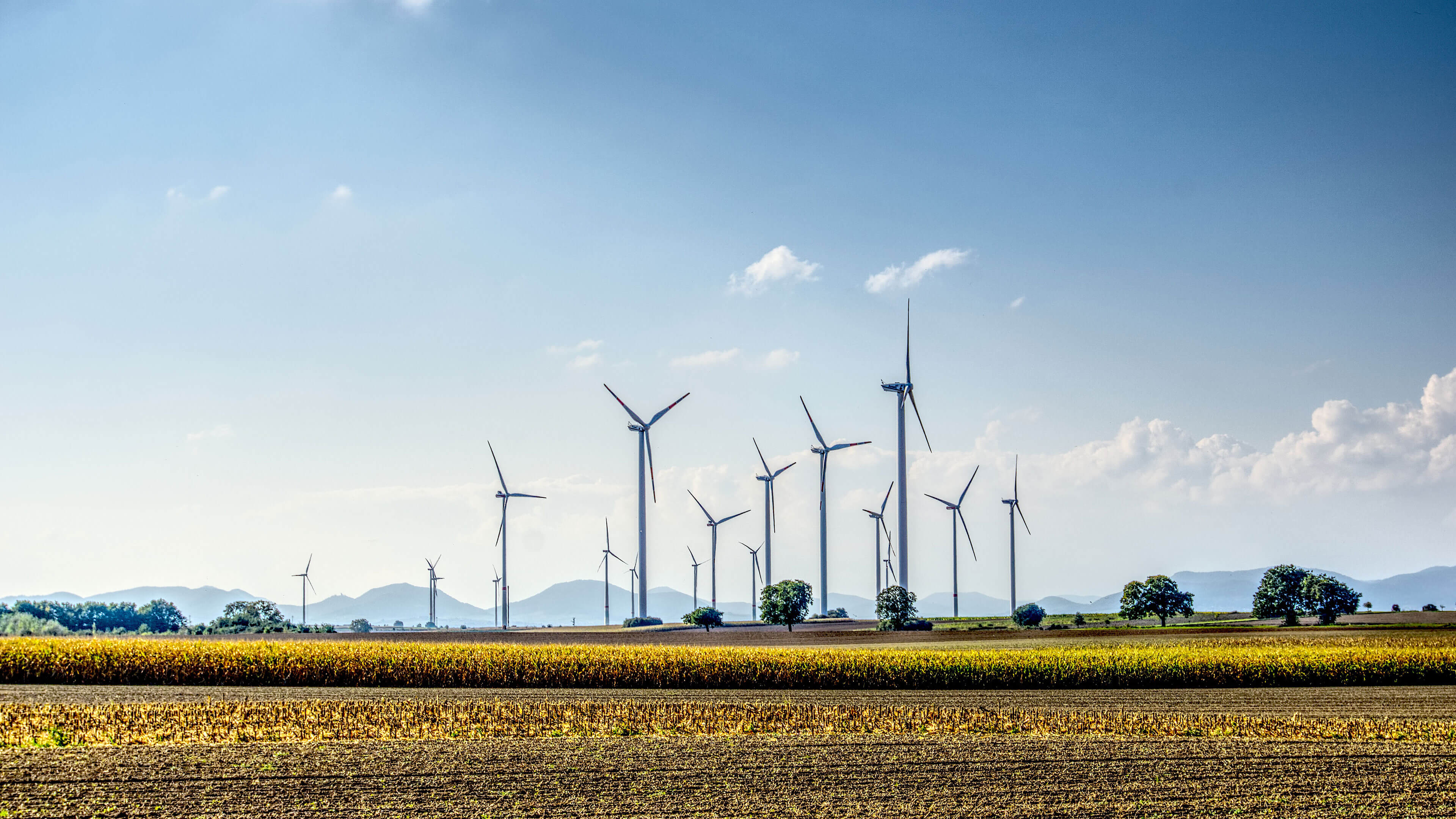 Wind in Power 2017: Annual combined onshore and offshore wind energy ...